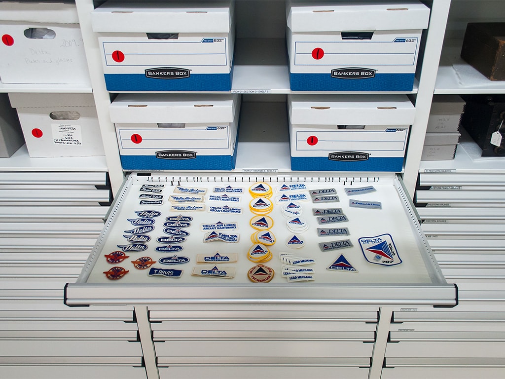 Shelf with Drawer: High Density Shelving with Modular Drawers | PP